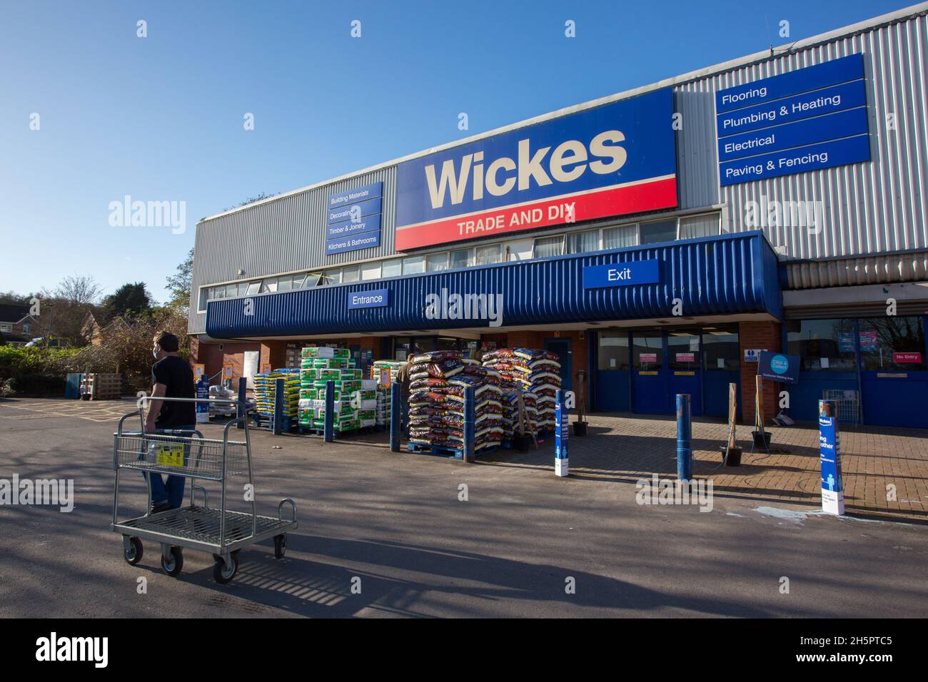 Wickes DIY store, Bristol Stock Photo - Alamy