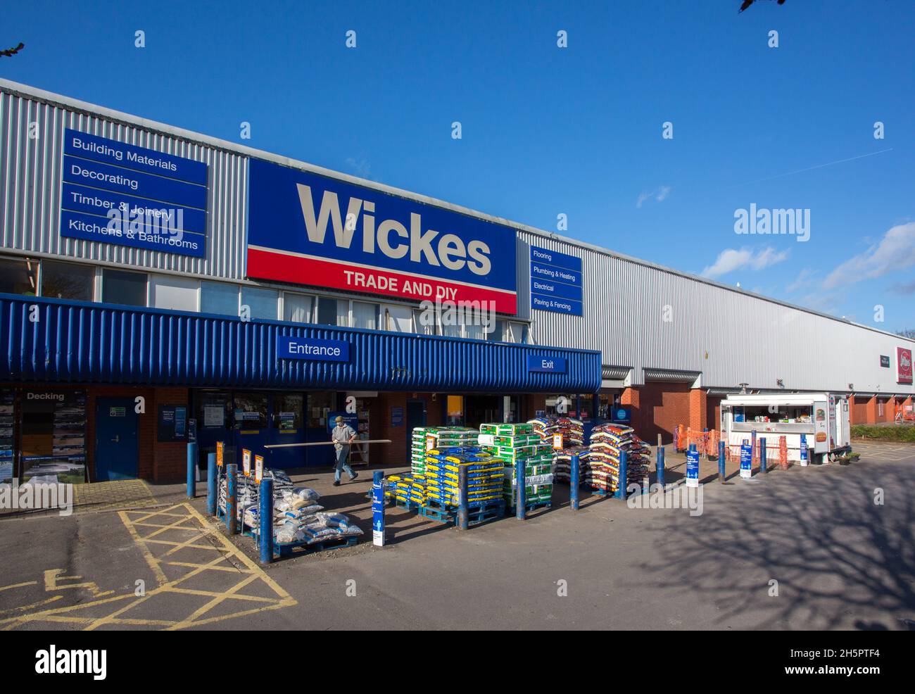 Wickes DIY store, Bristol Stock Photo - Alamy