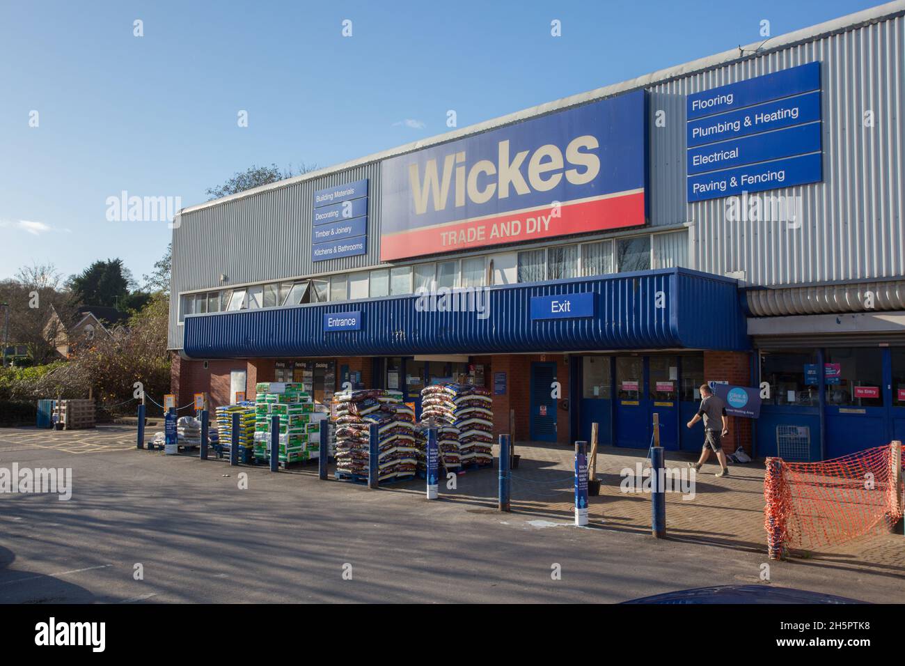 Wickes trade diy hi-res stock photography and images - Alamy
