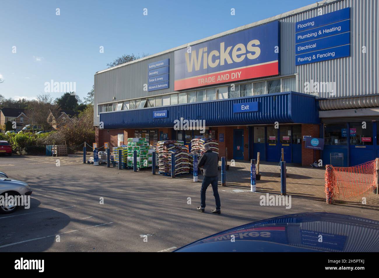 Wickes trade diy hi-res stock photography and images - Alamy