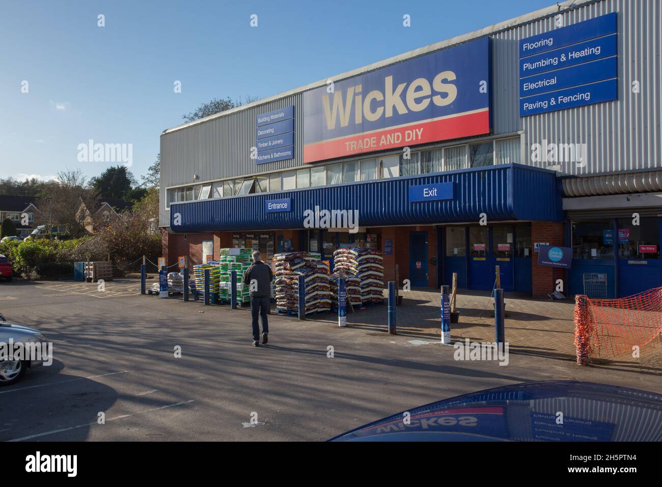 Wickes trade diy hi-res stock photography and images - Alamy