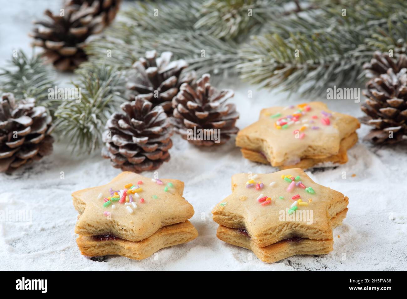 Star shape sprinkles hi-res stock photography and images - Alamy