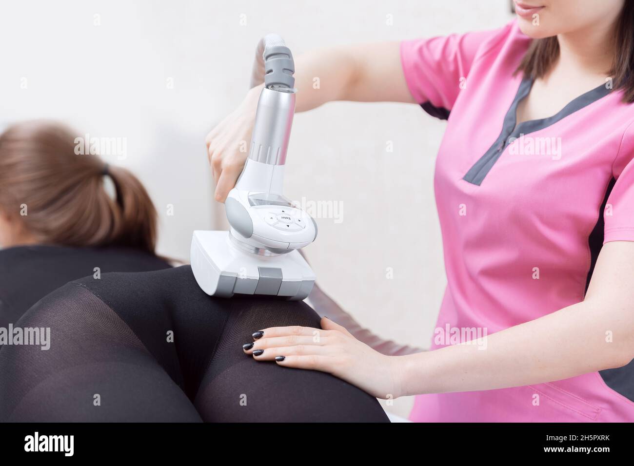 Master With Lpg Massage To Remove Cellulite From Body Woman For
