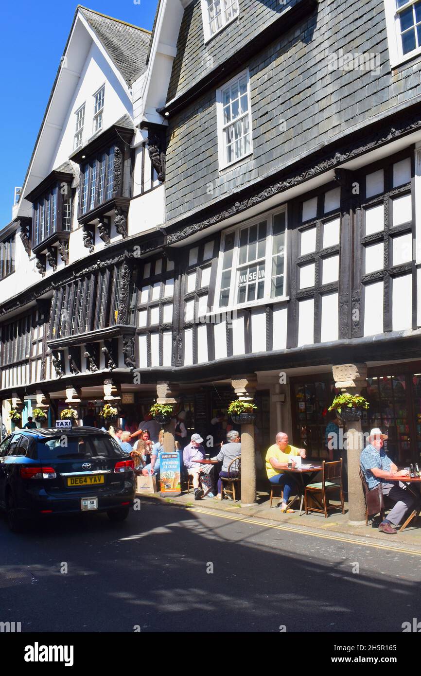 17th Century Merchants High Resolution Stock Photography and Images - Alamy