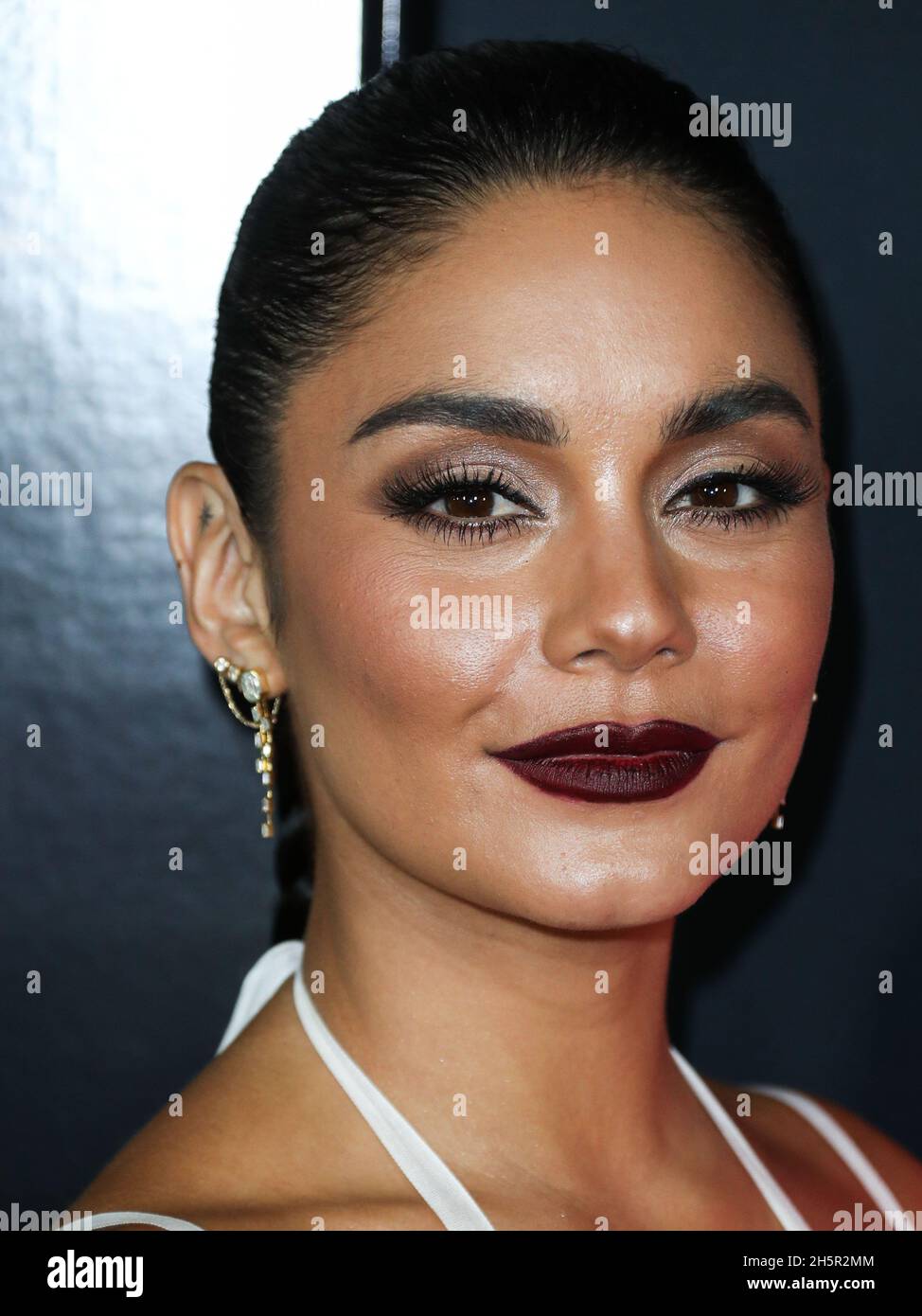 HOLLYWOOD, LOS ANGELES, CALIFORNIA, USA - NOVEMBER 10: Actress Vanessa ...