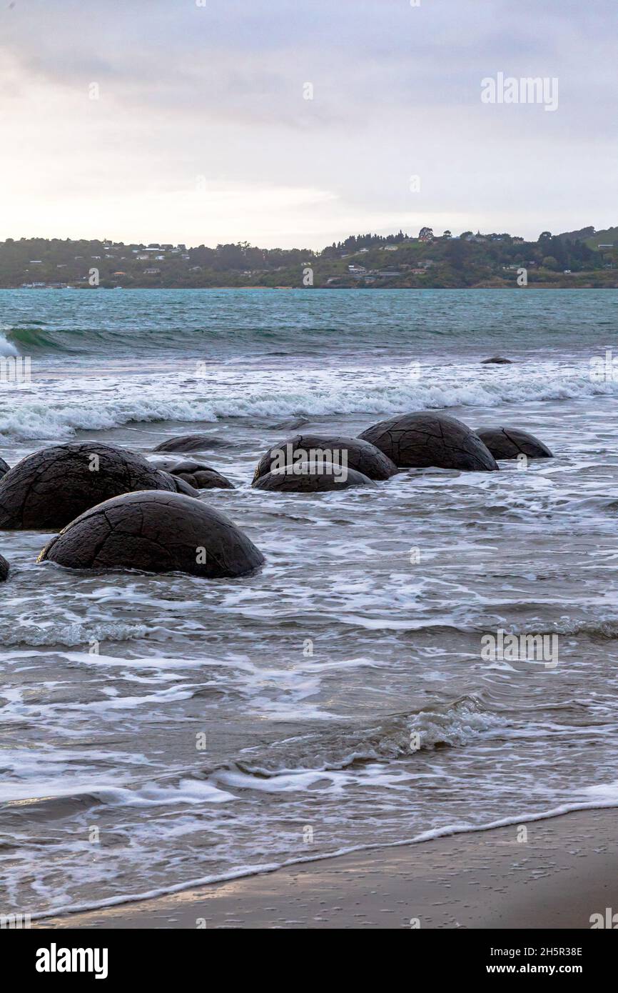 Round rocks boulders on beach hi-res stock photography and images - Alamy