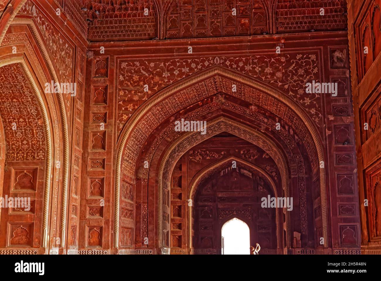 Mosque, Taj Mahal Stock Photo - Alamy