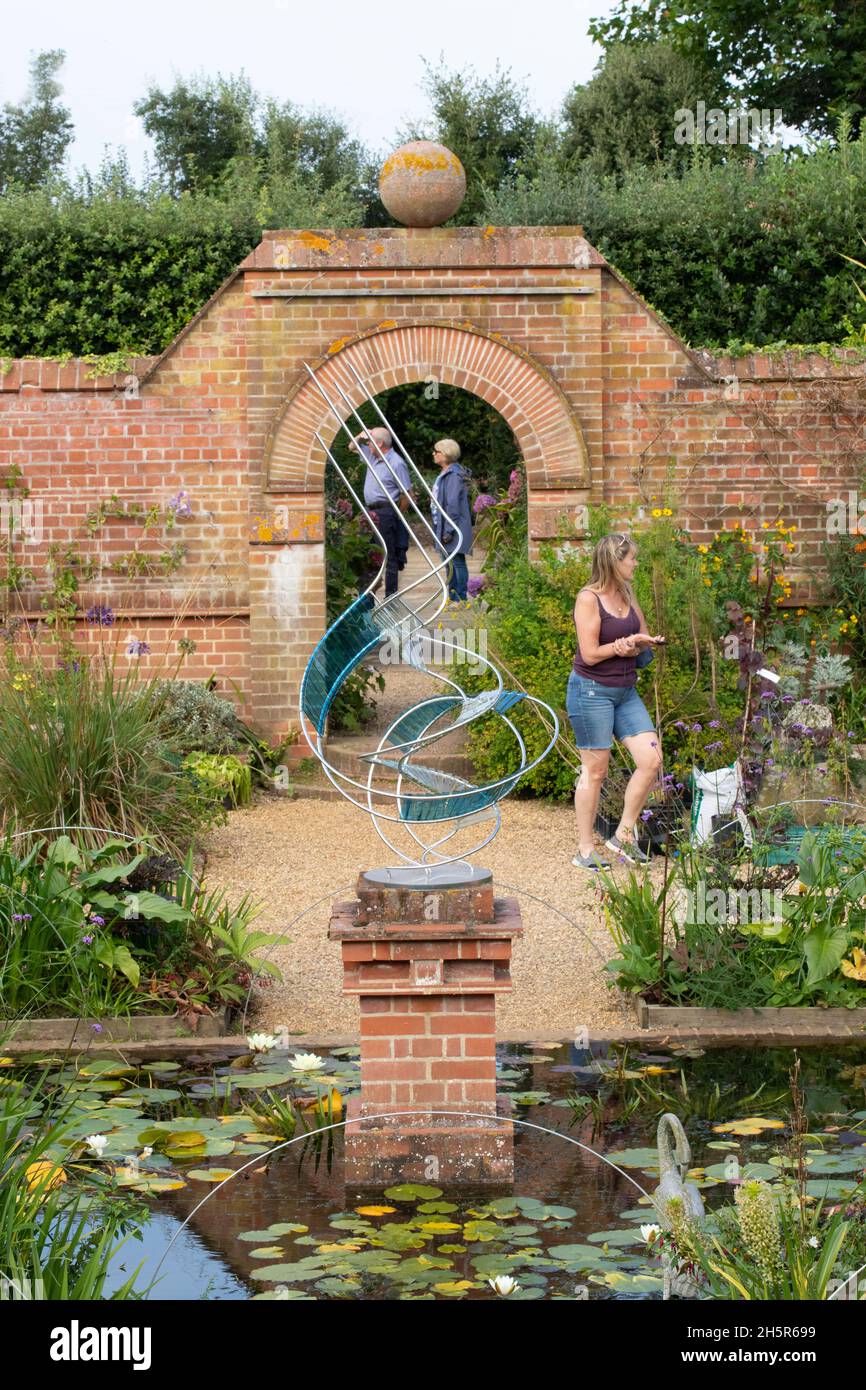 East Ruston Old Vicarage Gardens, Norfolk. Delight to recreational ...