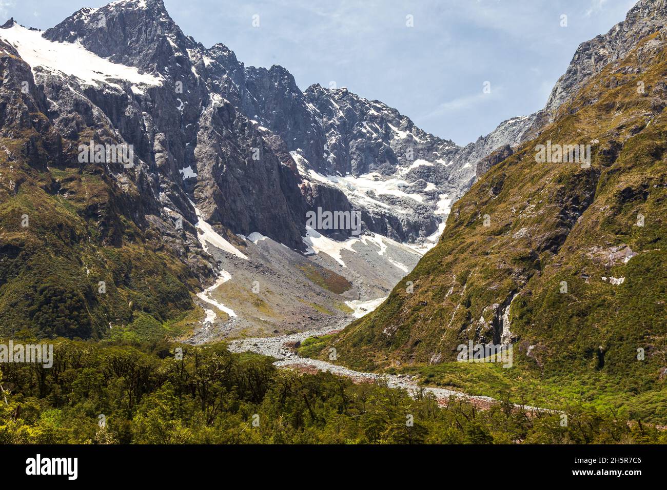 Landscapes of the New Zealand. Deep valley with traces of a glacier ...