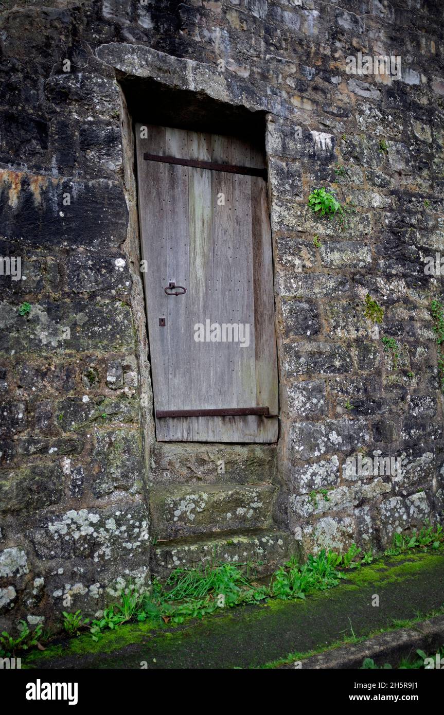 Village house facade normandy door hi-res stock photography and images ...