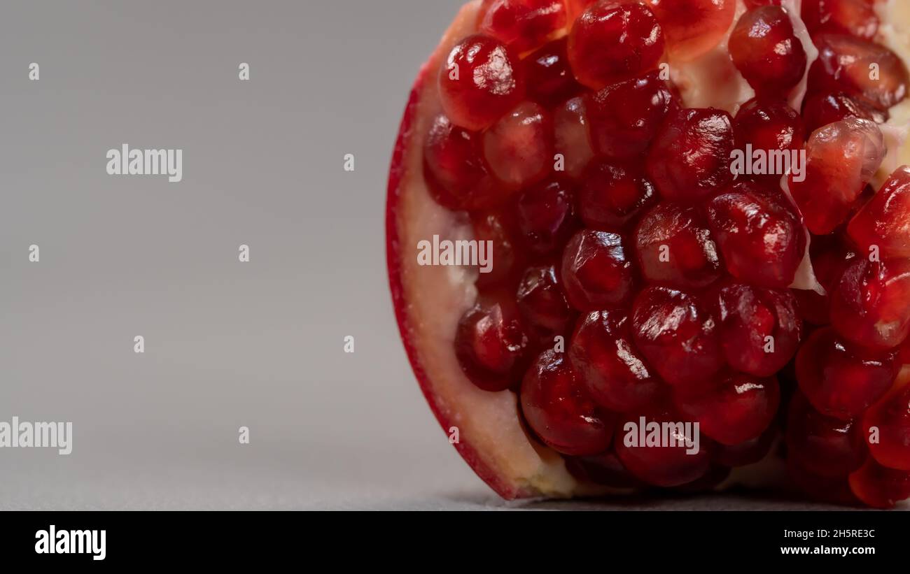 Single pomegranate seeds hi-res stock photography and images - Alamy