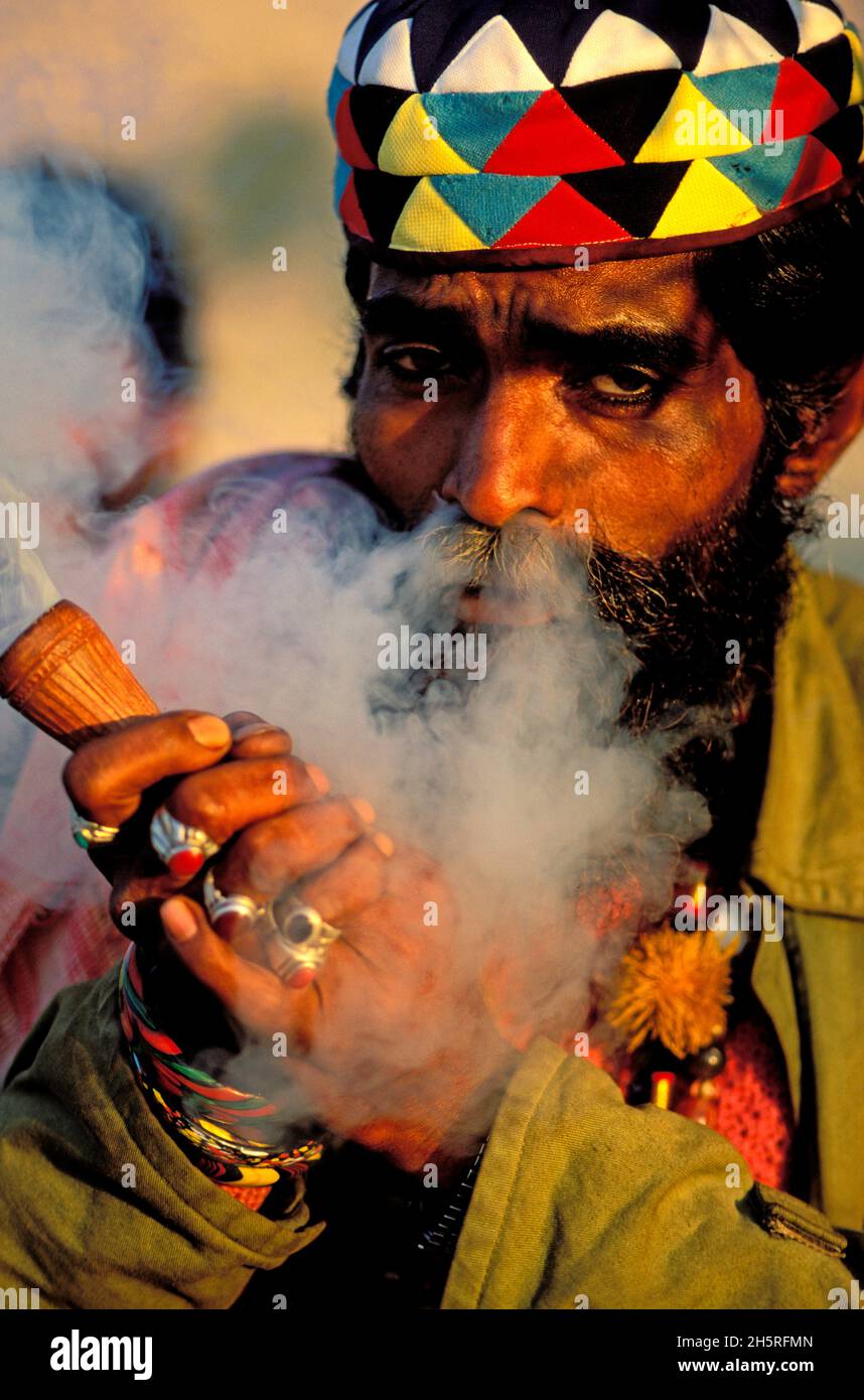 Pakistan, Sind, sufi pilgrimage of Sehwan e Sharif Stock Photo - Alamy