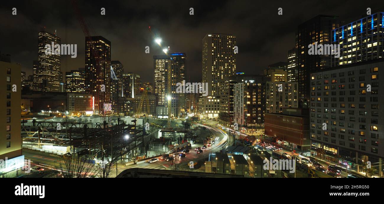 Mesmerizing view of the illuminated Seattle city at night in the USA ...