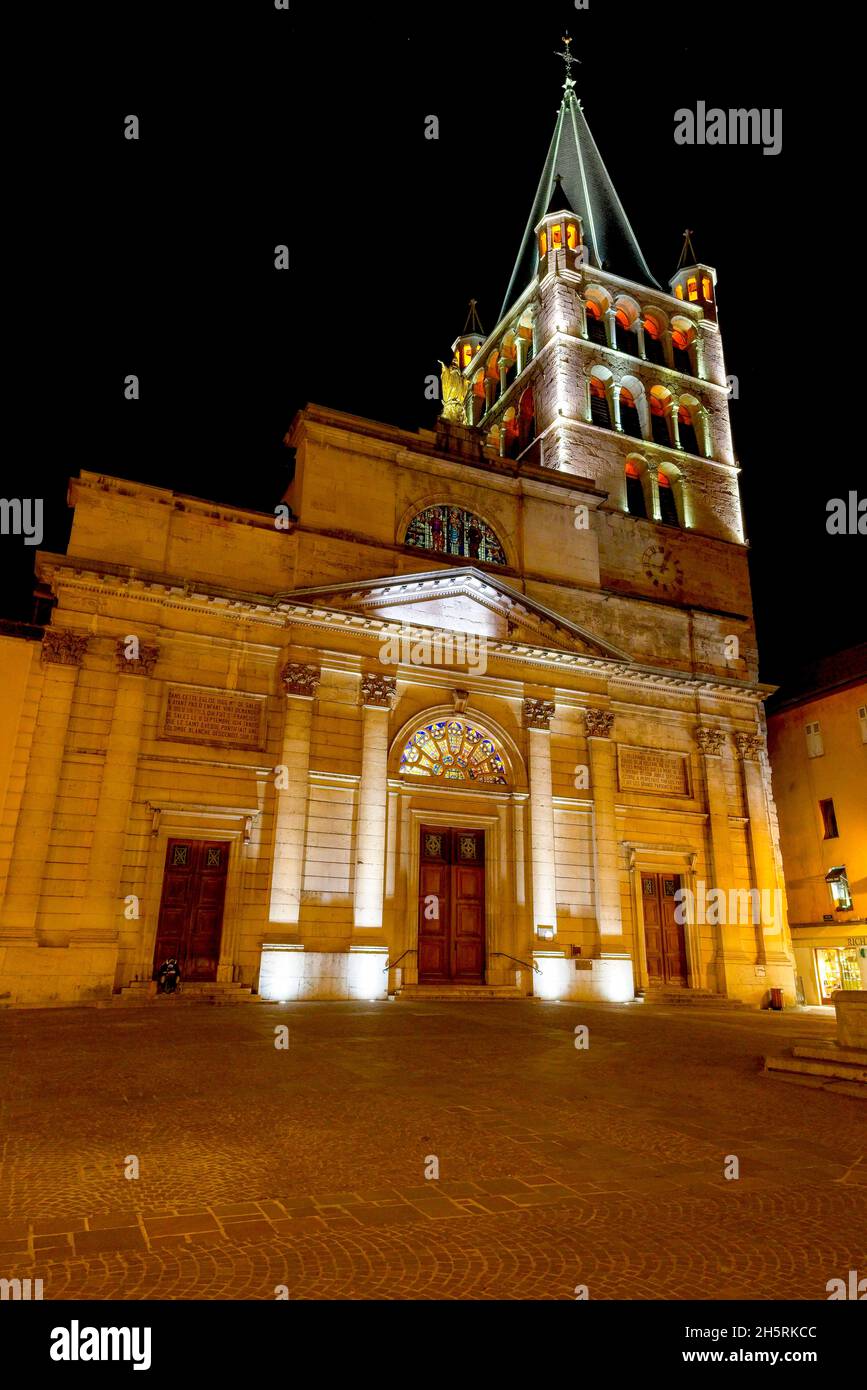Night view of Notre-Dame-de-Liesse (Our Lady of Liesse) Church. Annecy ...