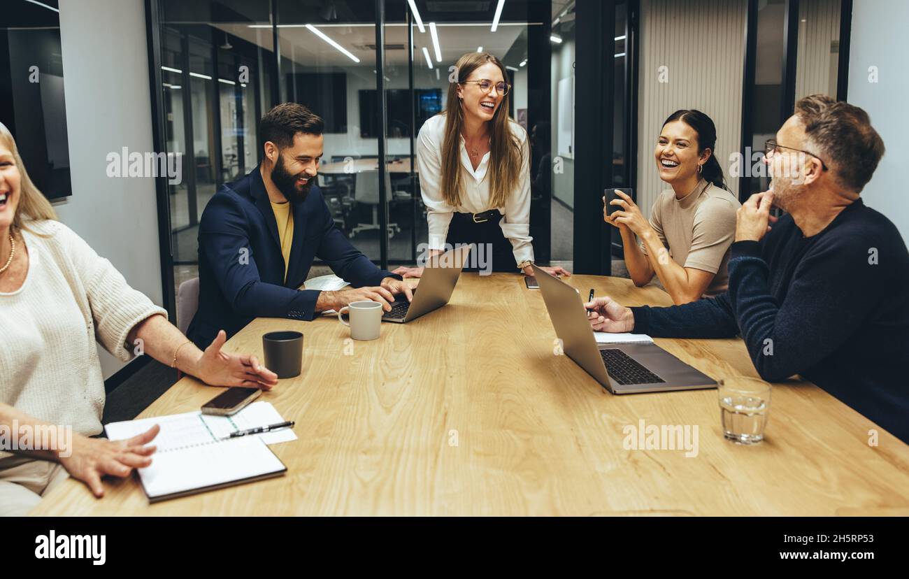 Workplace success hi-res stock photography and images - Alamy