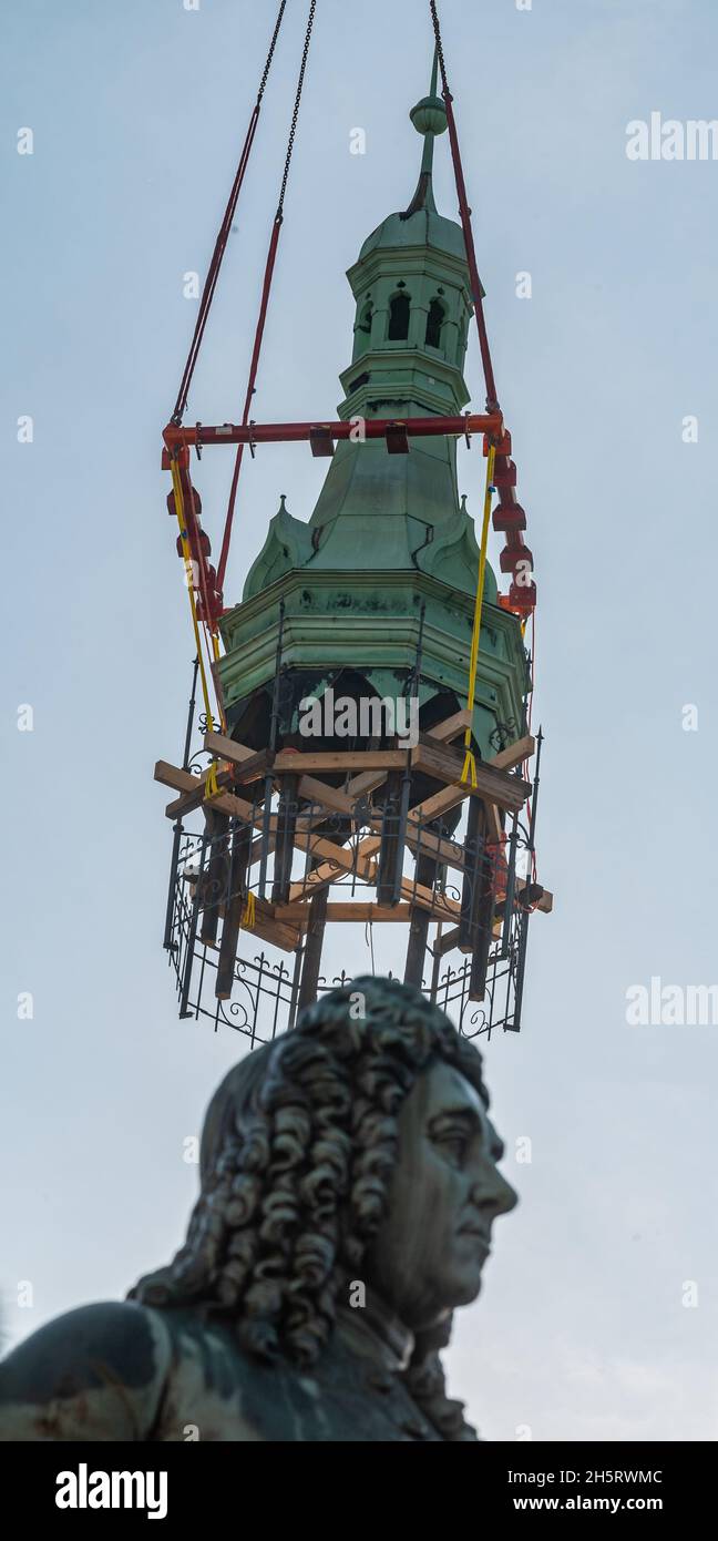 11 November 2021, Saxony-Anhalt, Halle (Saale): The tower helmet of the ...