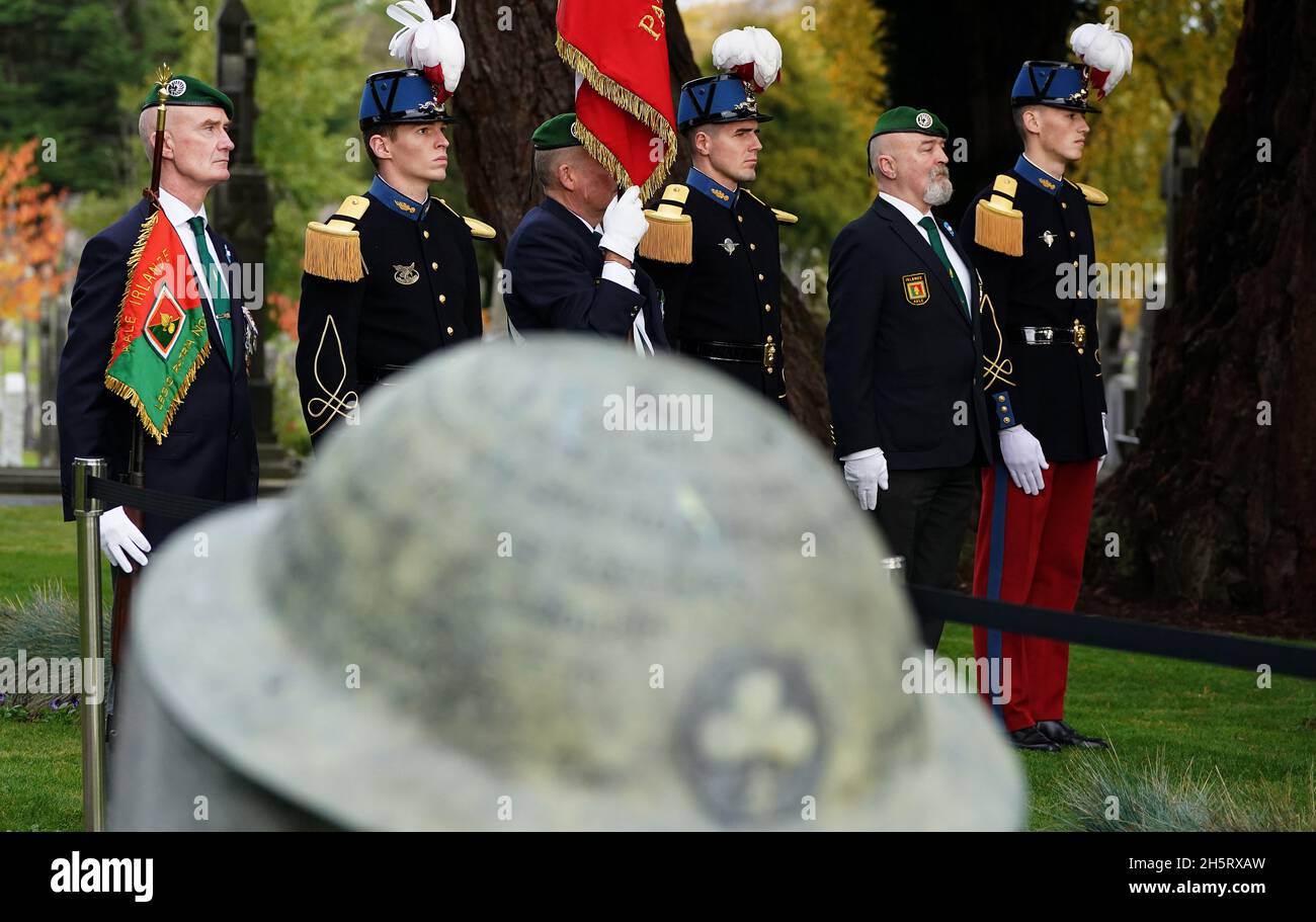 Cadets from the Ecole speciale militaire de Saint-Cyr, France's ...