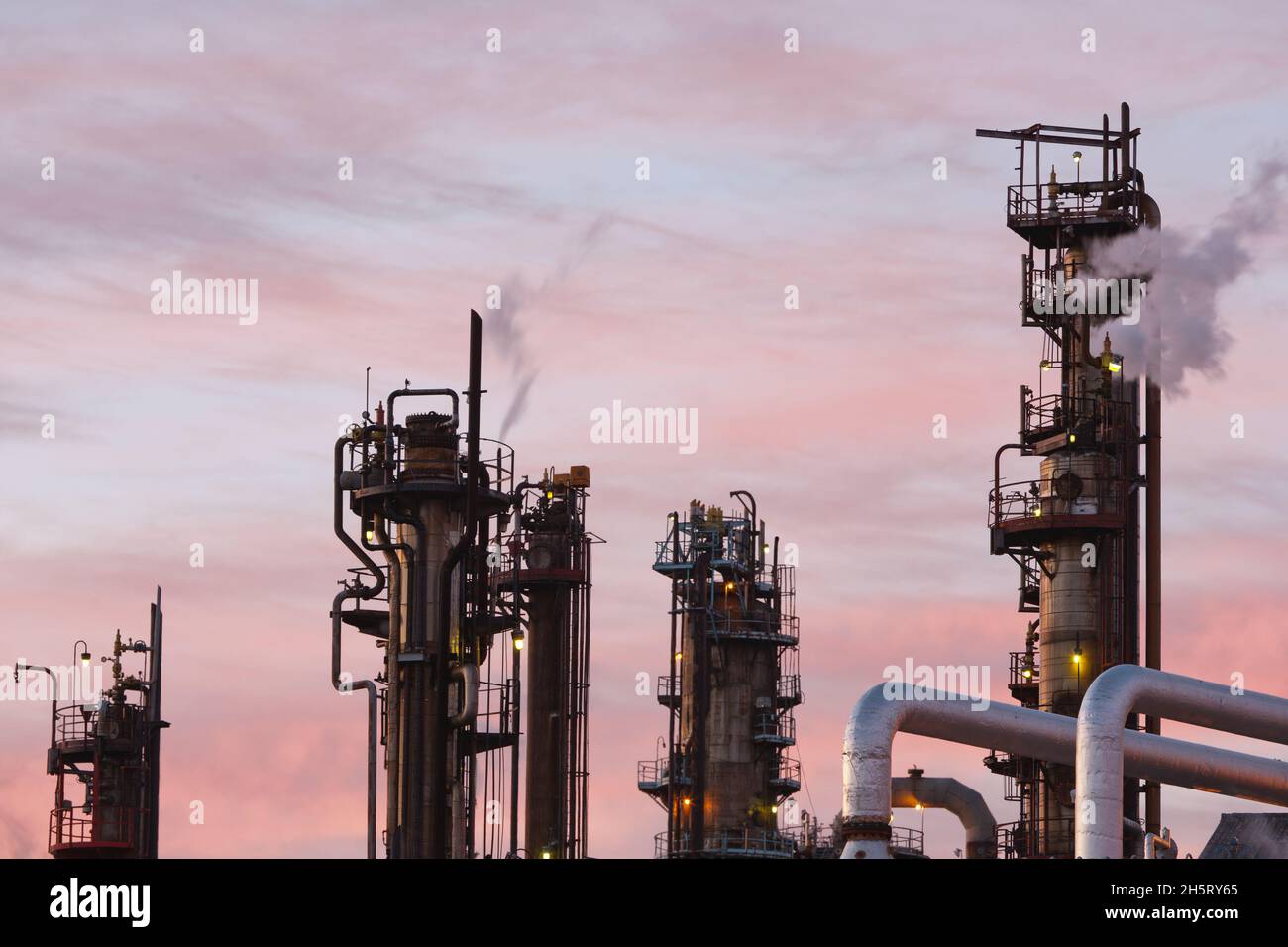 Distillation tower piping distillation tower hi-res stock photography ...