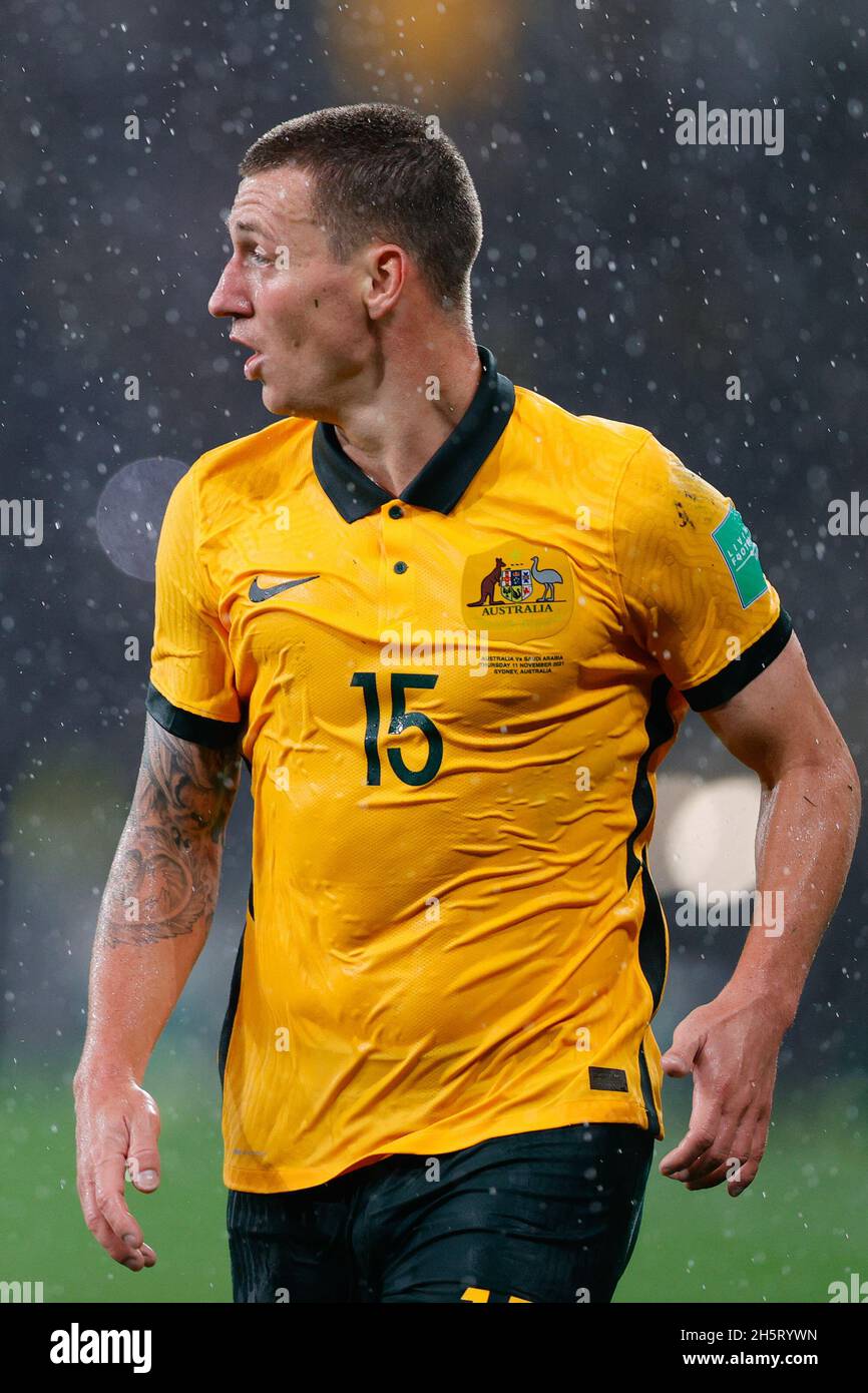 Sydney, Australia. 11th Nov, 2021. Mitchell Duke of Australia attacks ...