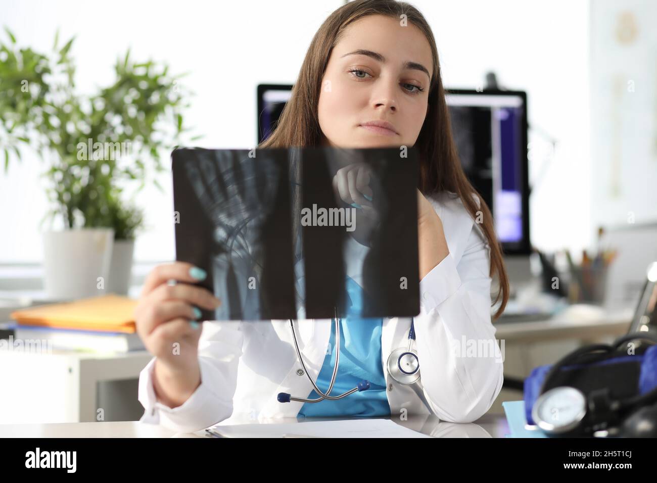 Xray clinic hi-res stock photography and images - Alamy