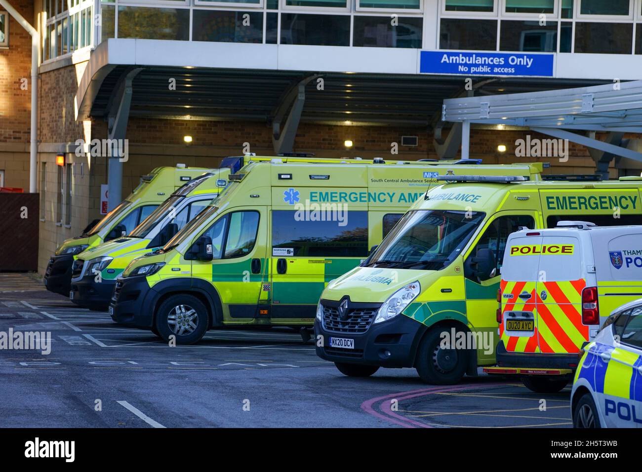 Reading hospital england hi-res stock photography and images - Alamy