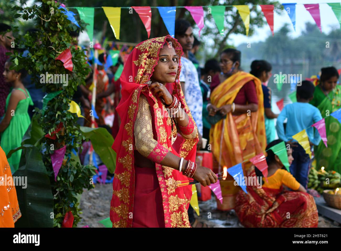 Indian hindu offering rituals hi-res stock photography and images - Alamy