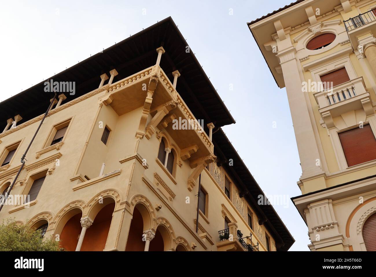 Quartiere Coppede, fun and magical architecture built 1913-1927, by ...