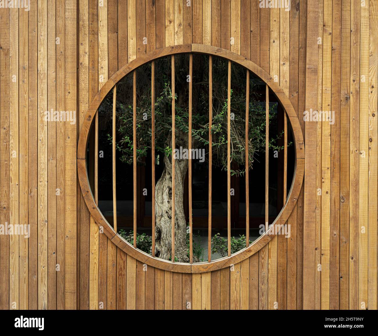 Round window detail hi-res stock photography and images - Alamy