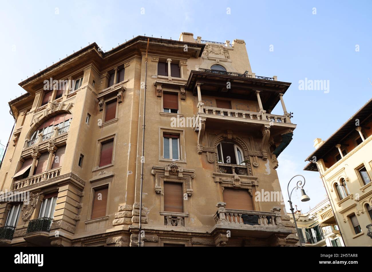 Quartiere Coppede, fun and magical architecture built 1913-1927, by ...