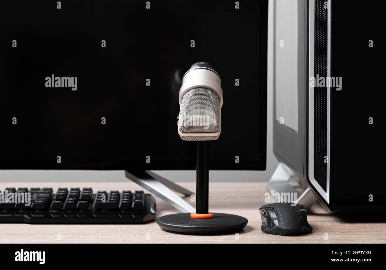 Bloggers equipment hi-res stock photography and images - Alamy