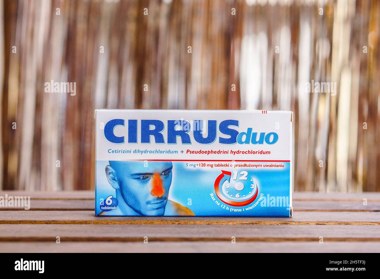 Cirrus duo hi-res stock photography and images - Alamy