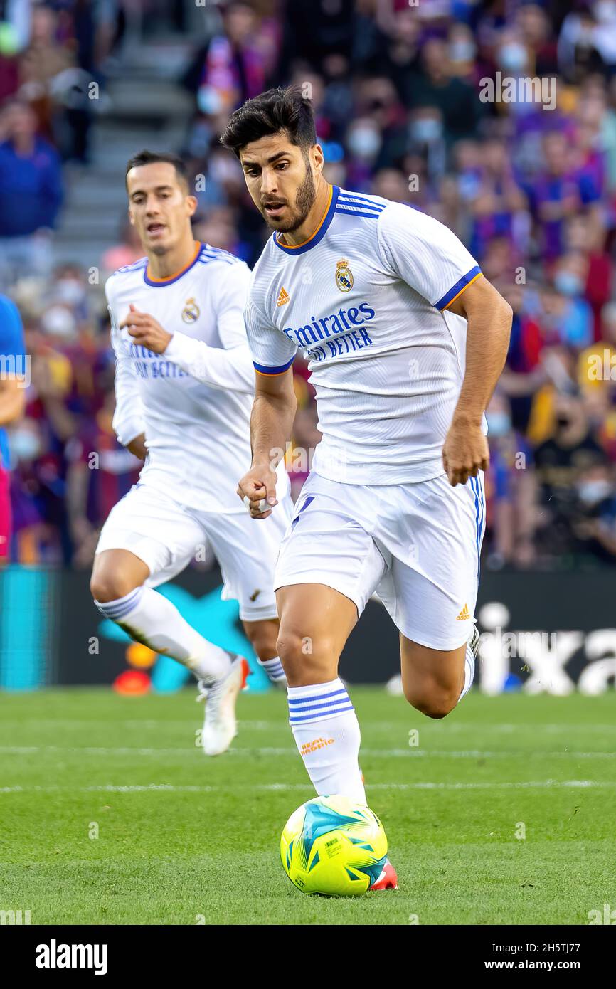 BARCELONA - OCT 24: Marco Asensio in action during the La Liga match ...
