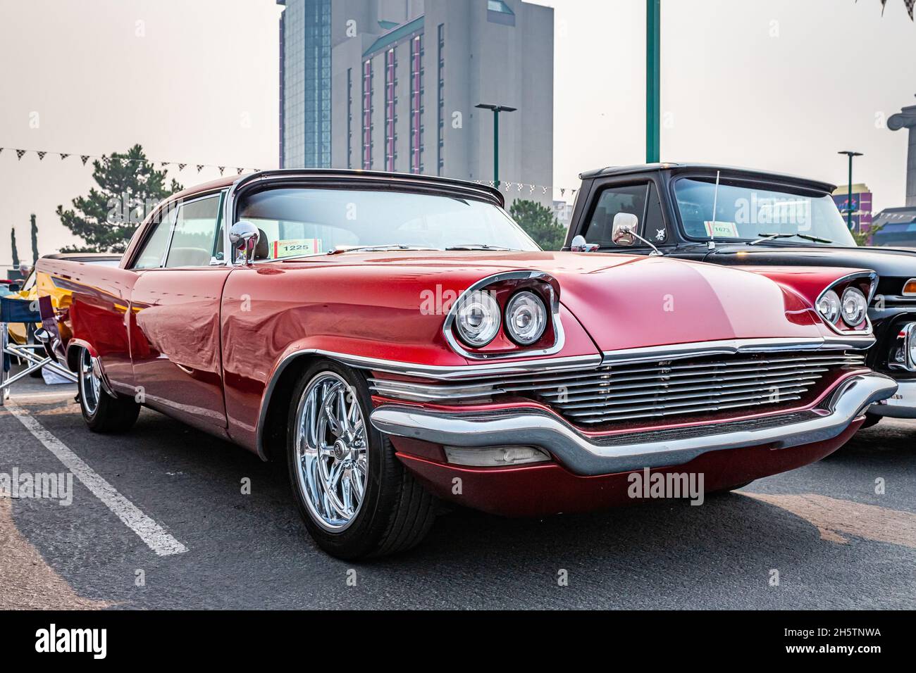 Reno, NV - August 6, 2021: 1957 Chrysler Saratoga Newport hardtop coupe ...