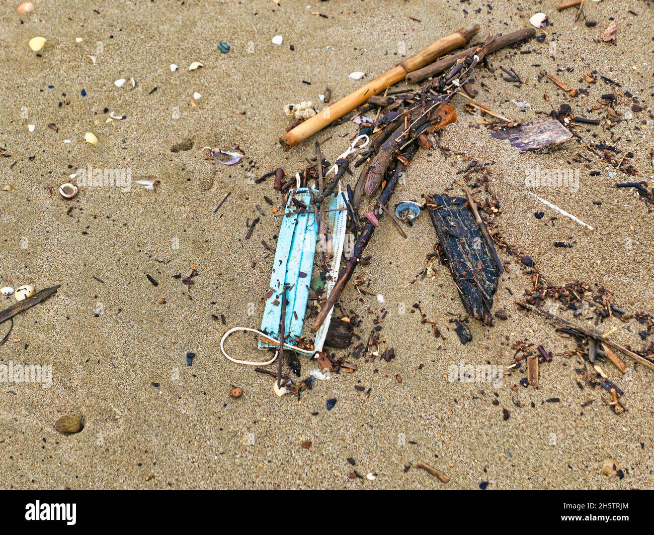 Discarded mask hi-res stock photography and images - Alamy