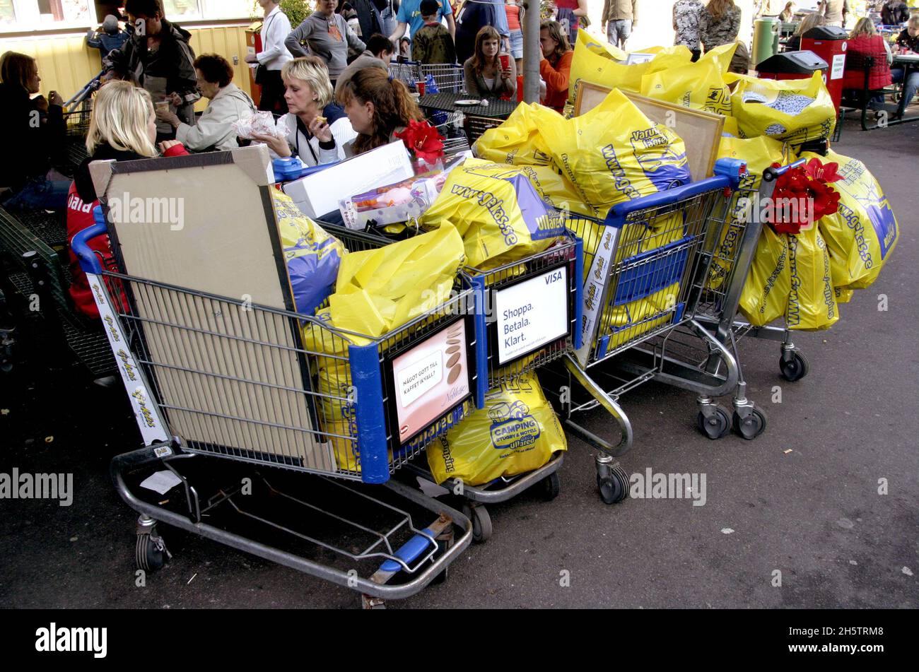 The department store Gekås in Ullared, Sweden. Customers outside the ...