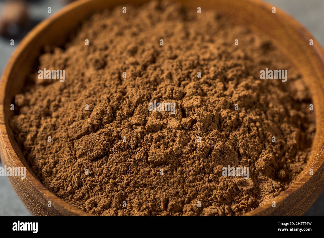 Organic Dry Ground Allspice in a Bowl Stock Photo - Alamy