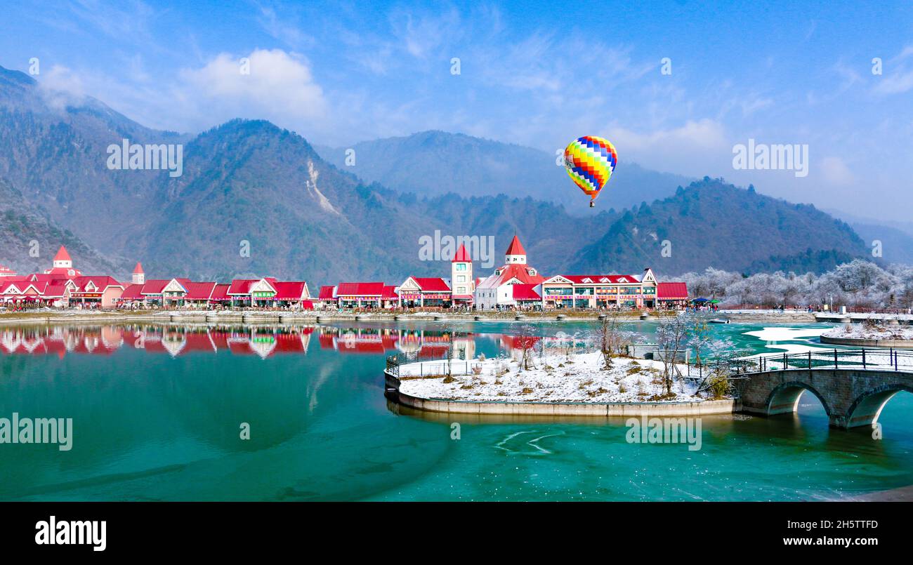 Xiling snow mountains hi-res stock photography and images - Alamy