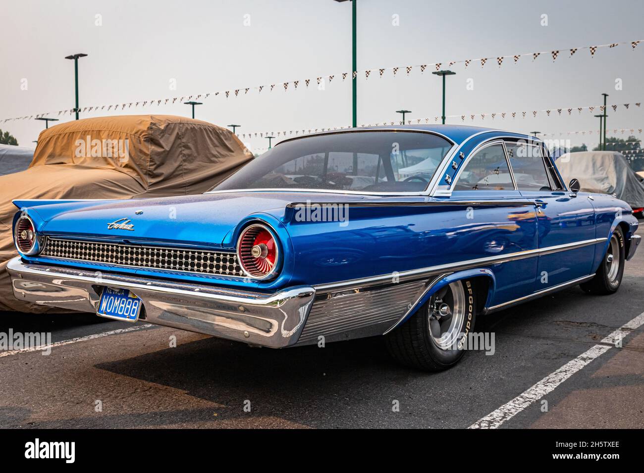 1961 Ford Galaxie Starliner
