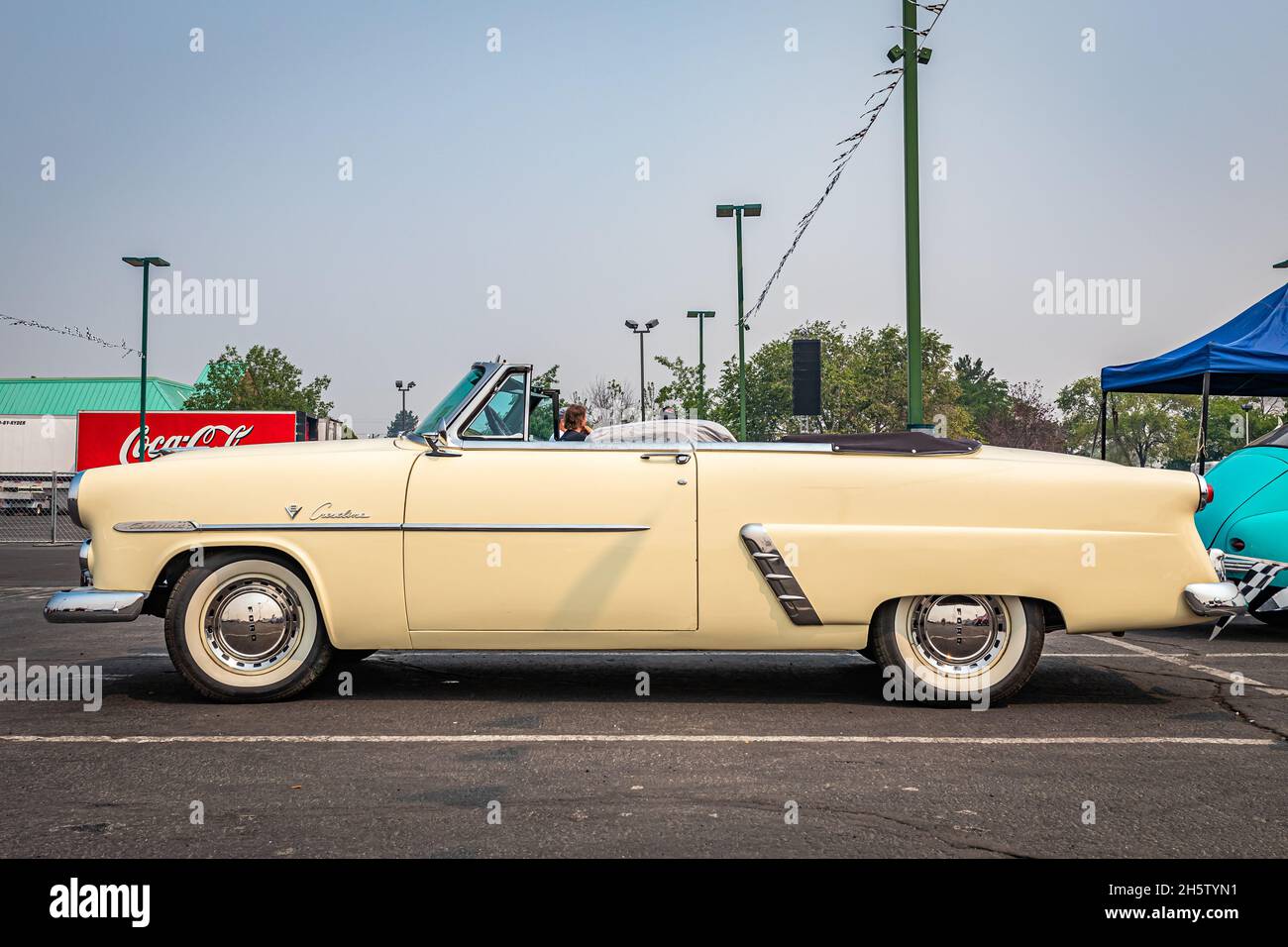 Reno, NV - August 6, 2021: 1952 Ford Crestline Sunliner Convertible at ...