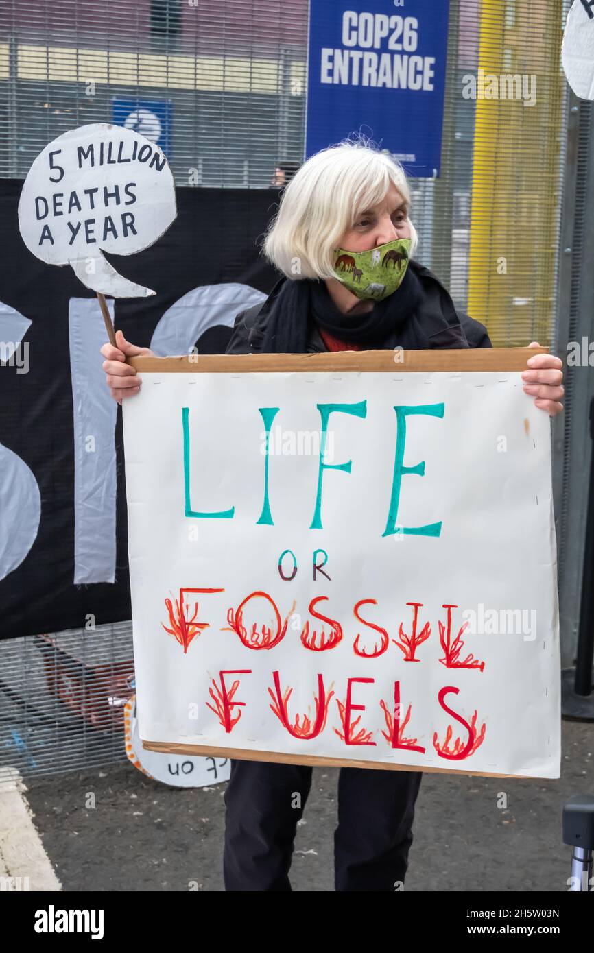 Glasgow, Scotland, UK. 11th November 2021: Climate change campaigner outside the Scottish Event ...