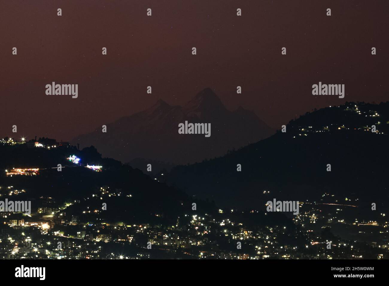 Kathmandu, Bagmati, Nepal. 11th Nov, 2021. Mount Himchuli (21,132 ft.) an extension of Annapurna ...