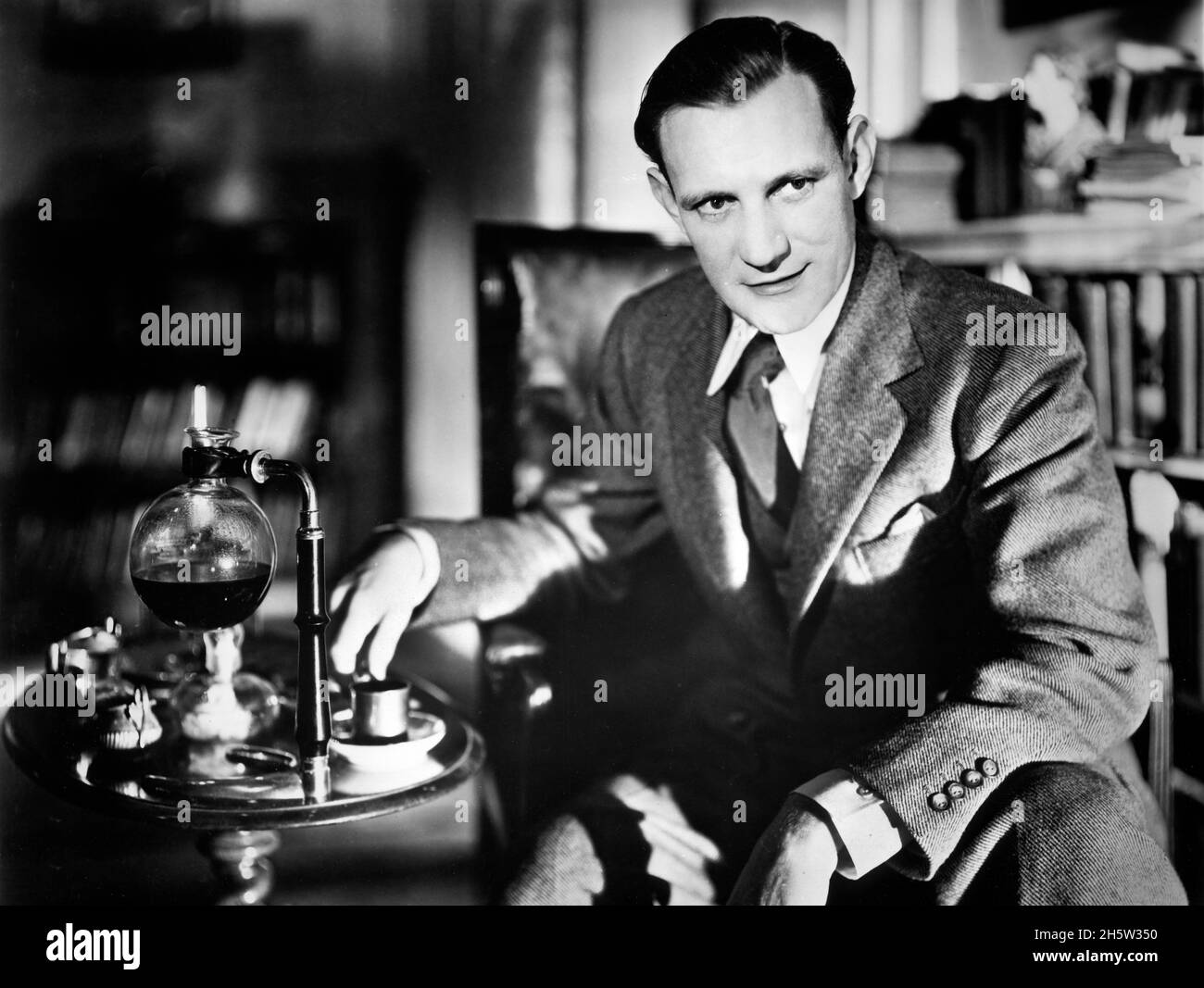 Trevor Howard, on-set of the British Film, "One Woman's Story", British ...