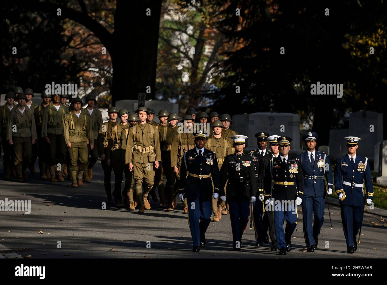 Arlington, USA. 11th Nov, 2021. A full honors procession honoring the ...