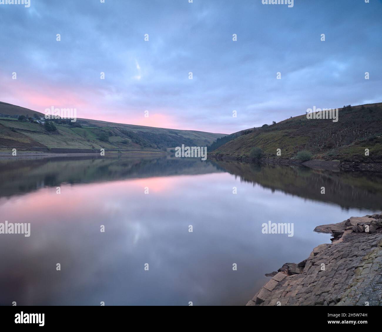 Wessenden reservoir hi-res stock photography and images - Alamy