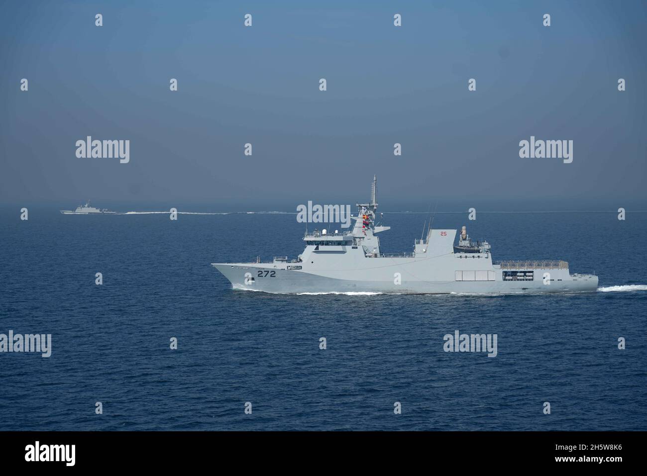Gulf of Oman, Saudi Arabia. 11th Nov, 2021. The Pakistani Azmat-class ...