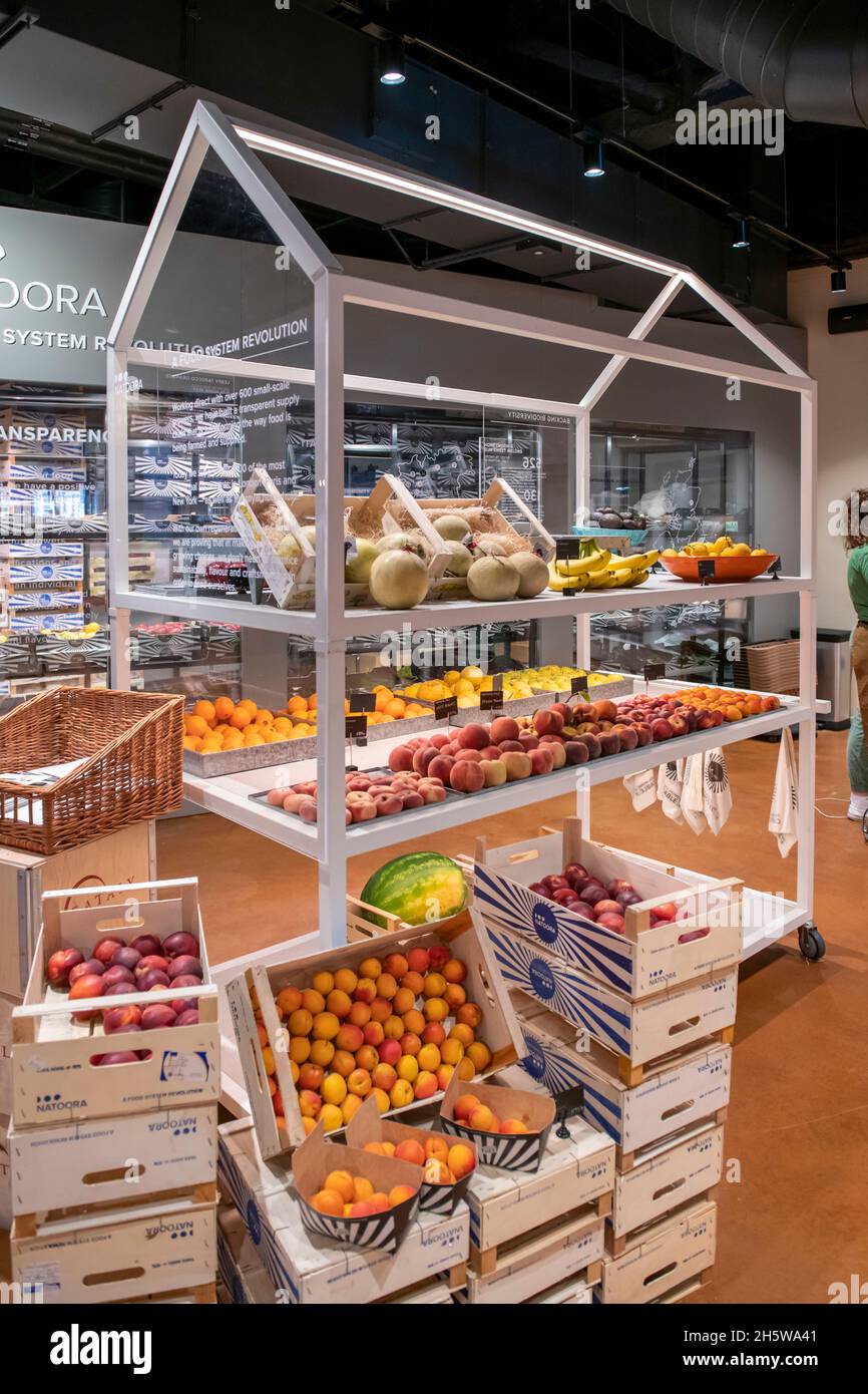 Eataly in London, an Italian food hall near Liverpool street station ...