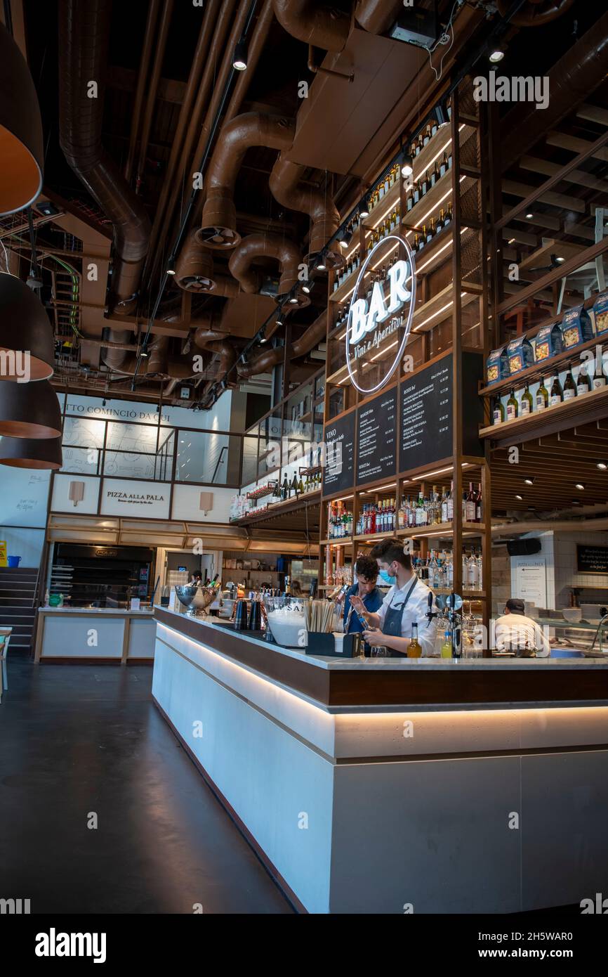 Eataly london hi-res stock photography and images - Alamy