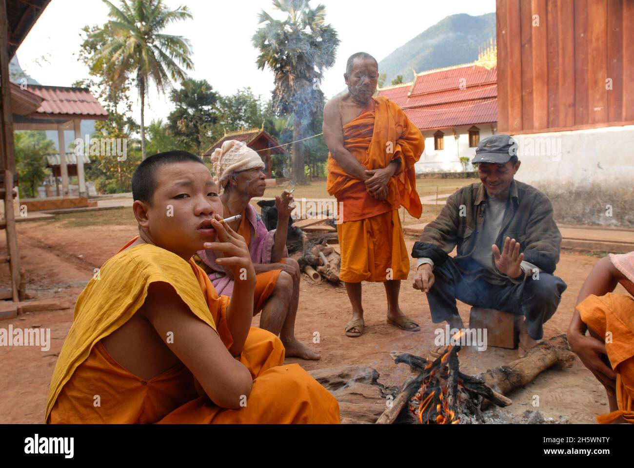 Buddhistische welt hi-res stock photography and images - Alamy