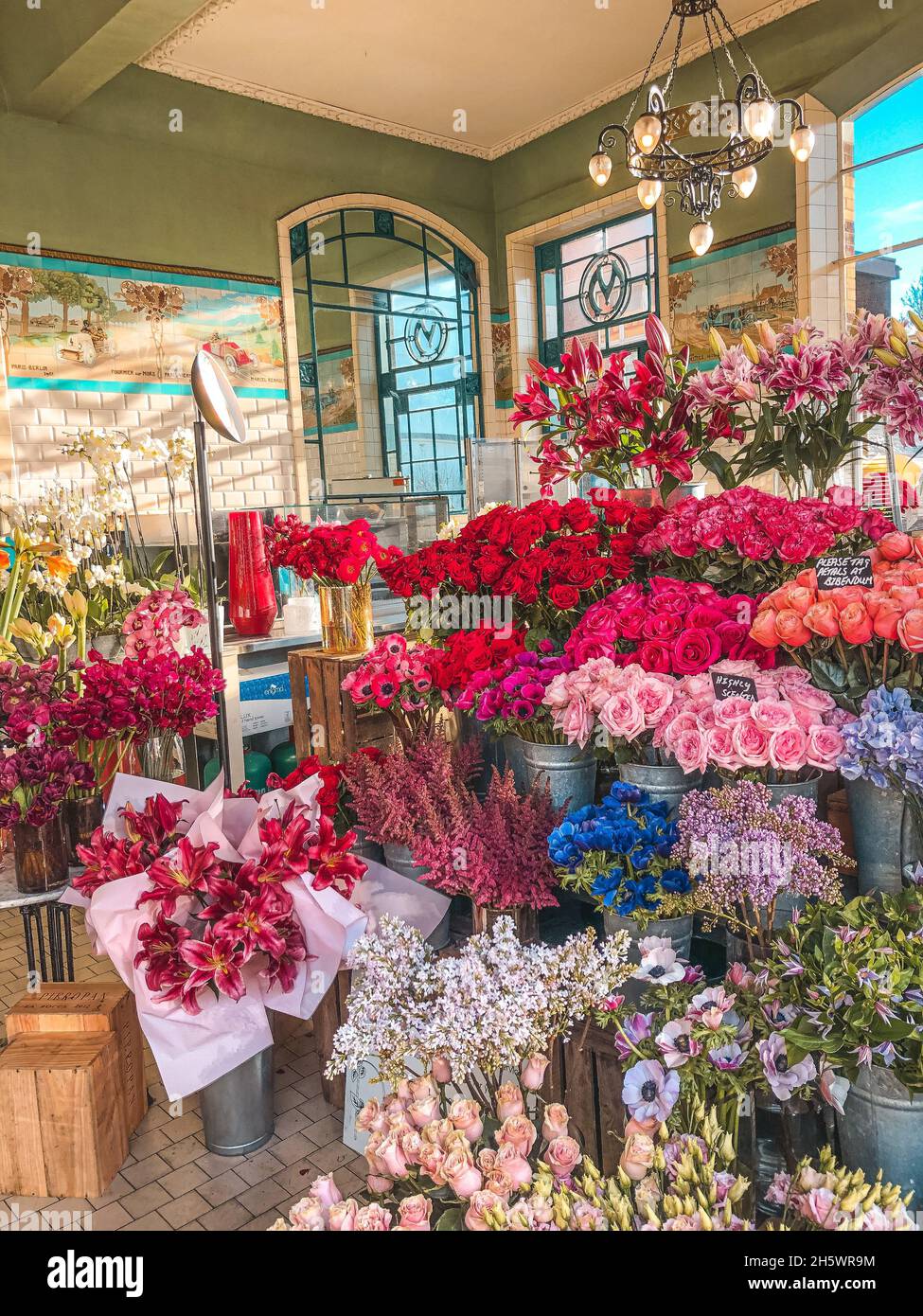 Flower shop in london hi-res stock photography and images - Alamy