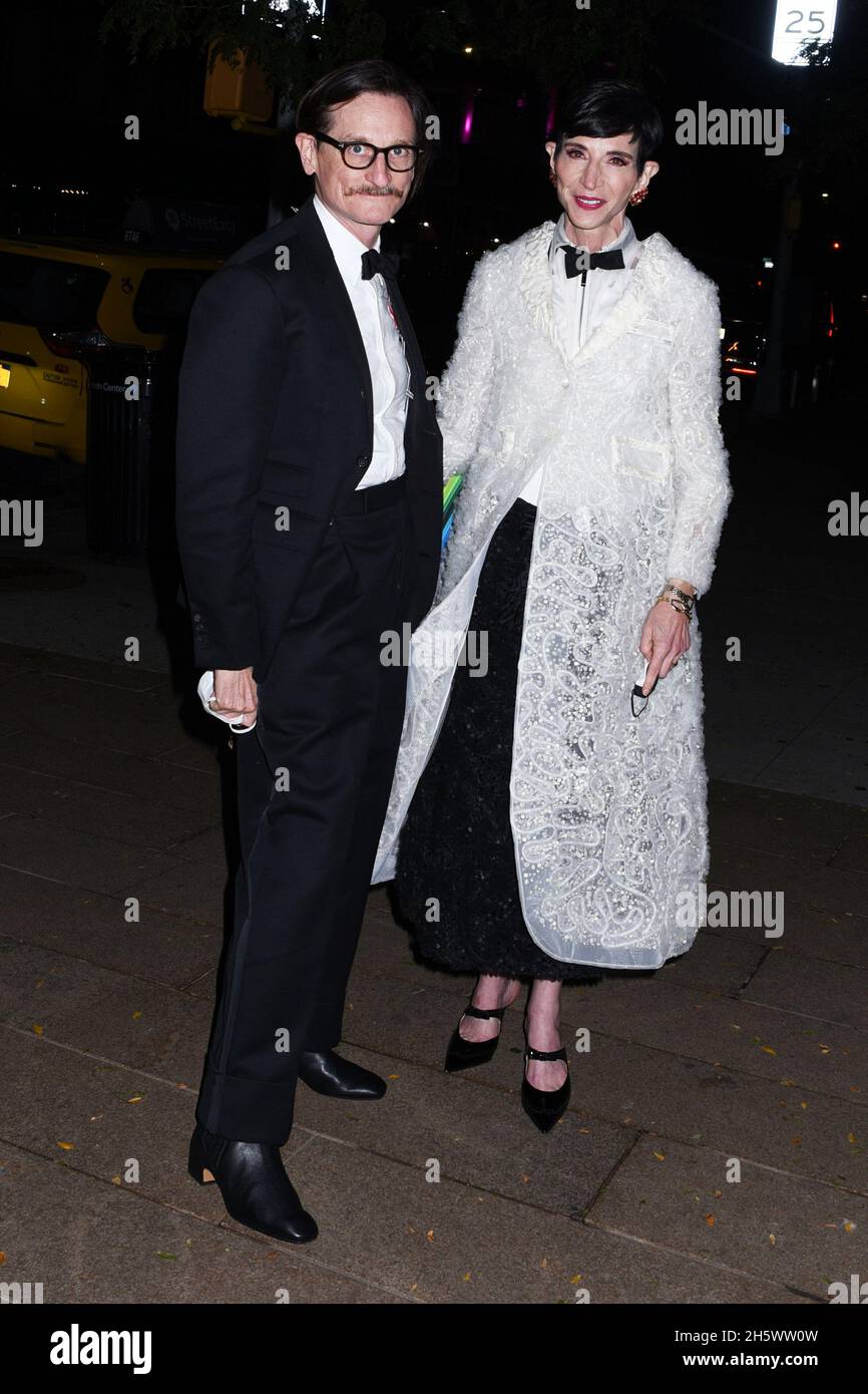 New York - NY - 20211026 - Celebrities arrive at the American Ballet ...